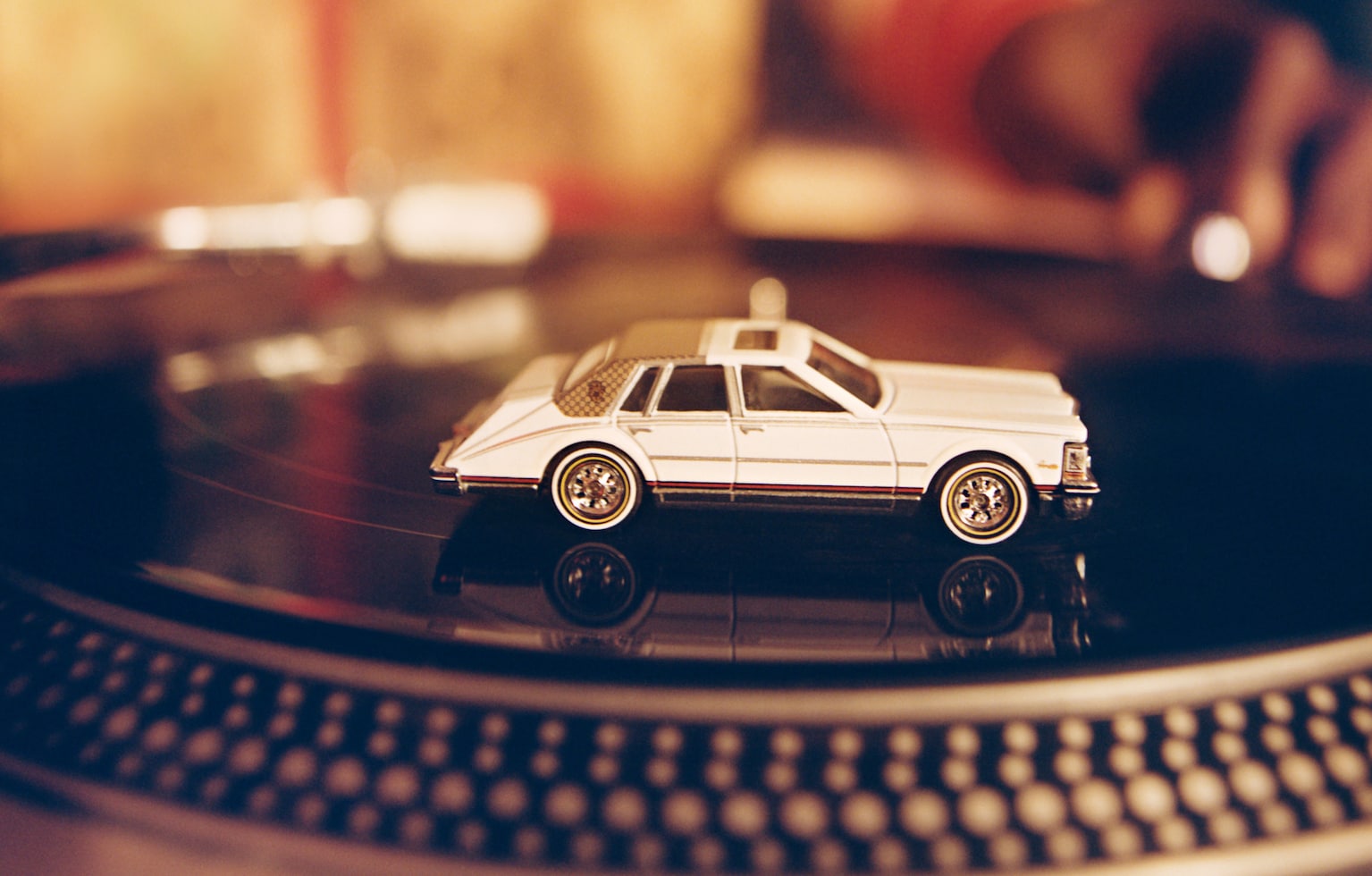 Gucci 100: An homage to a modernity in constant evolution, enriched by ...