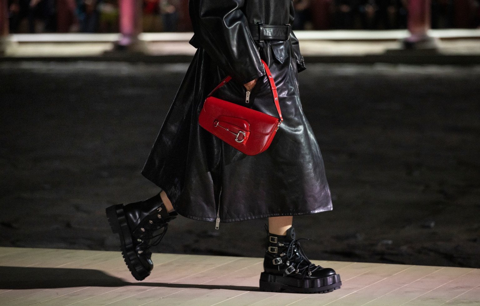 In the Cruise 2024 fashion show the heritage of Gucci comes together ...