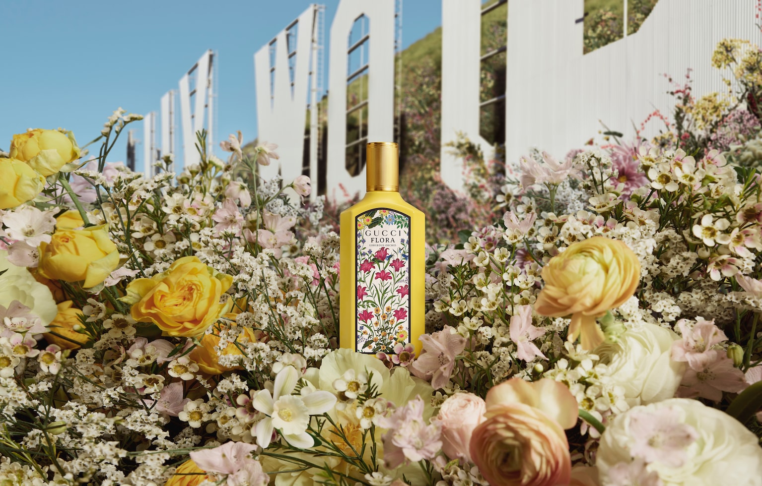 Miley Cyrus ist das Gesicht der Gucci Flora Kollektion in der neuesten ...