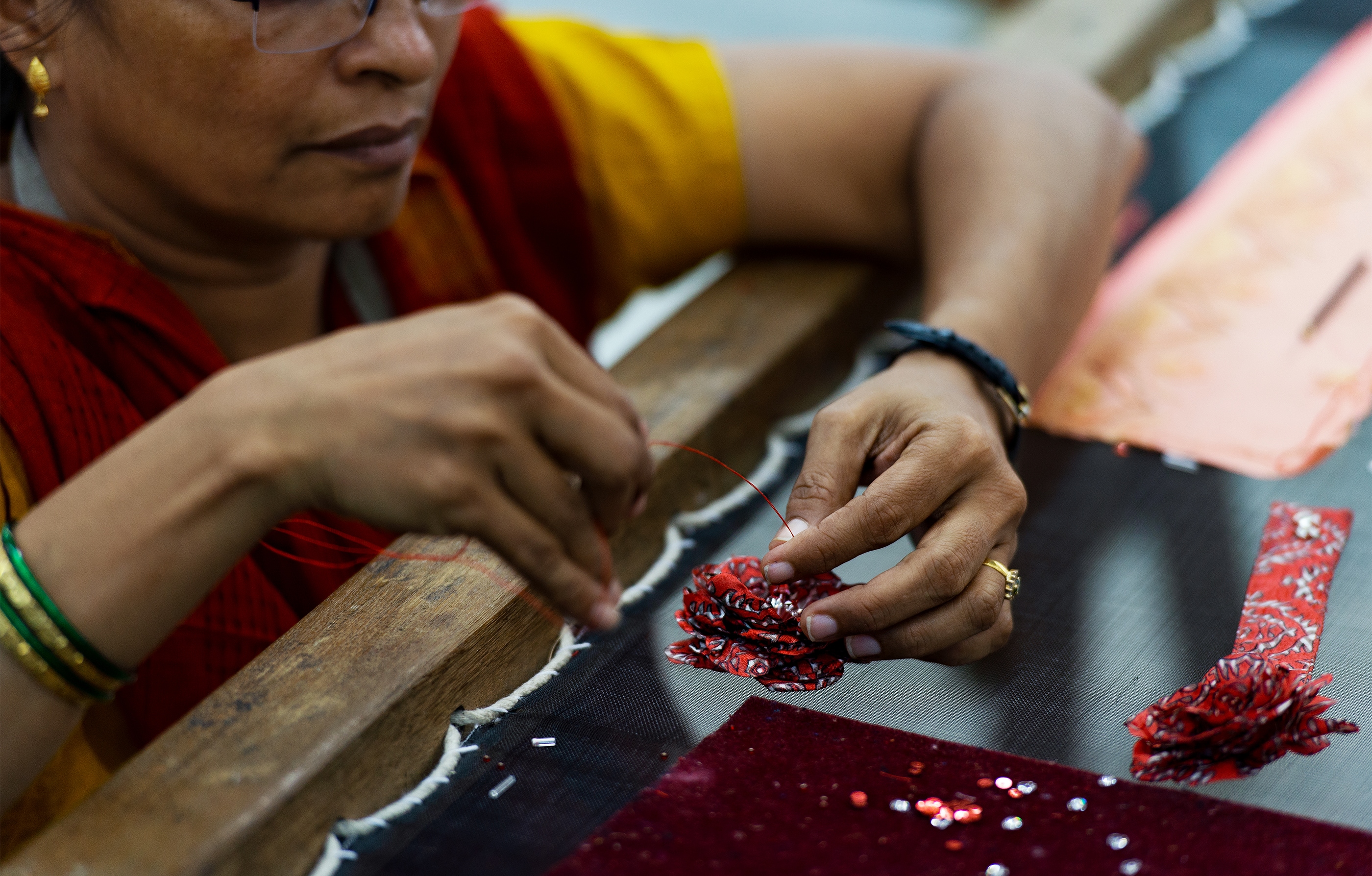 I was a Sari: a project to change the lives of talented women in Mumbai ...
