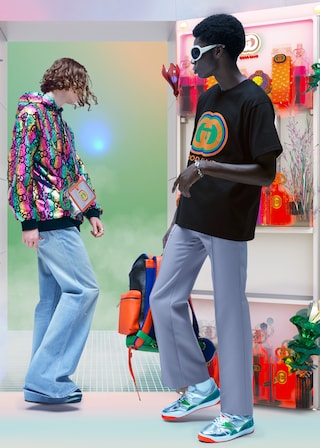 Gucci Good Game精选推介系列选用GG图案展现品牌与游戏世界的交织情缘。 - 古驰故事