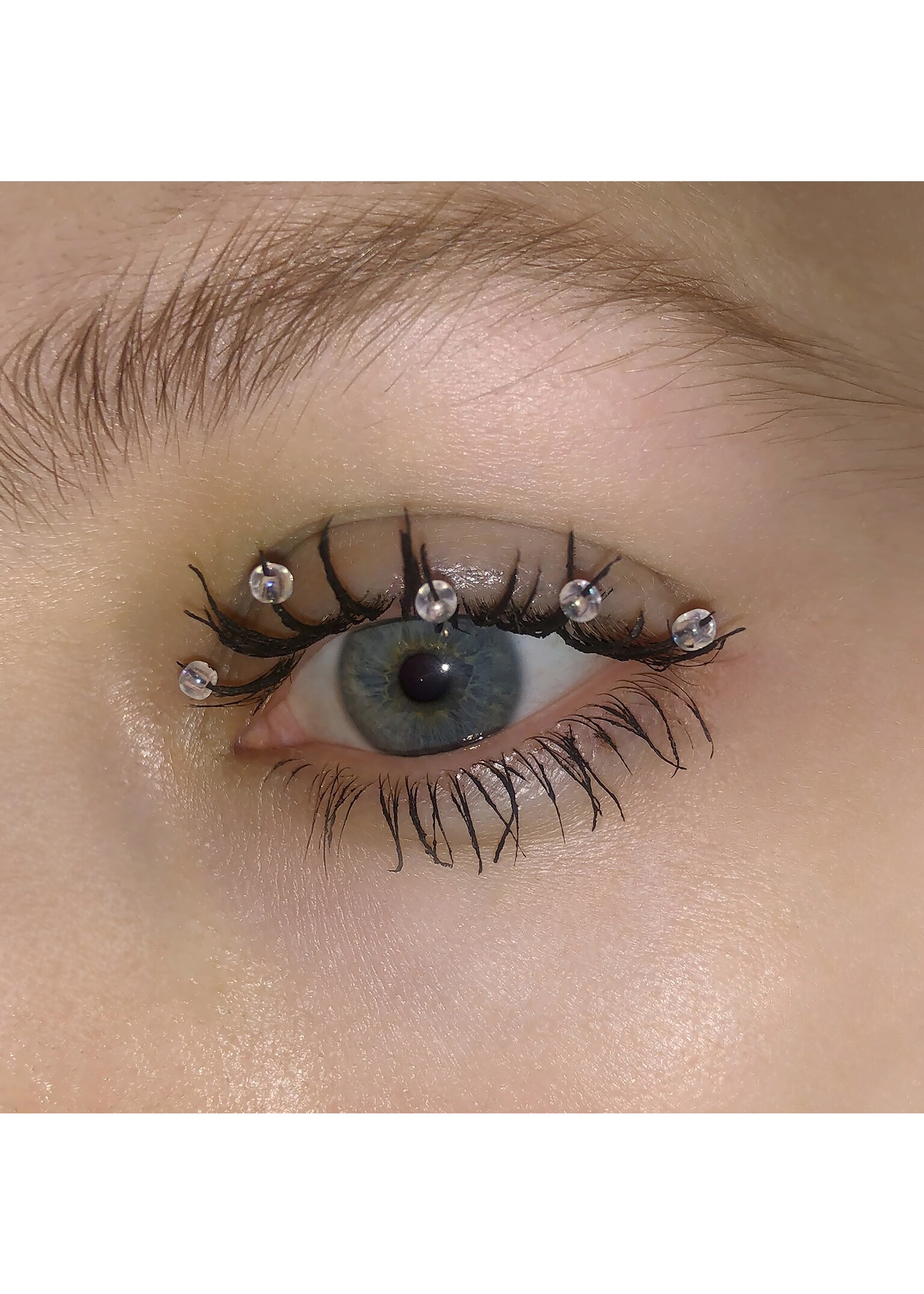 Beauty and human aesthetics according to makeup activist Eszter Magyar ...