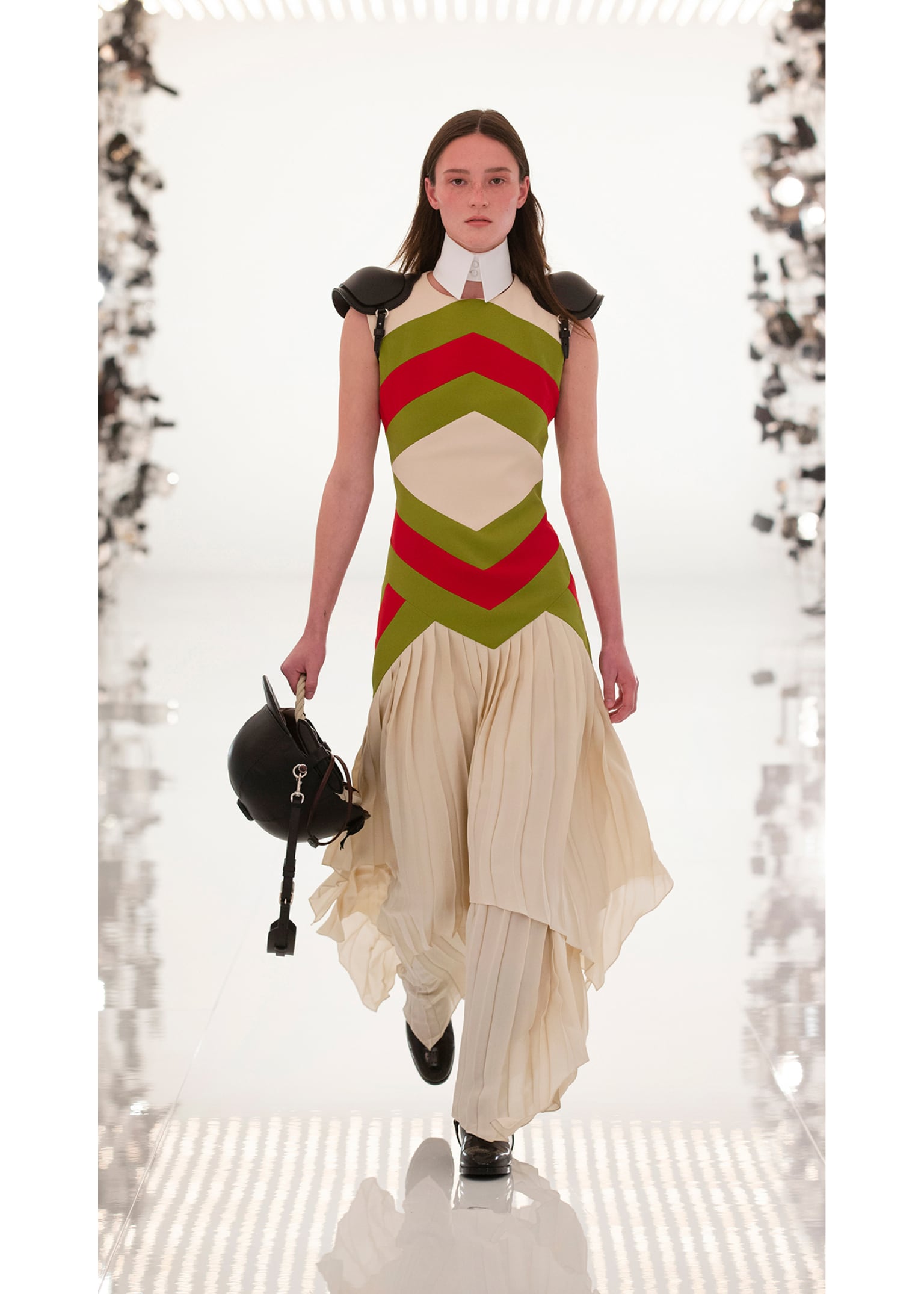 All looks from the Aria collection by Alessandro Michele. - Gucci Stories