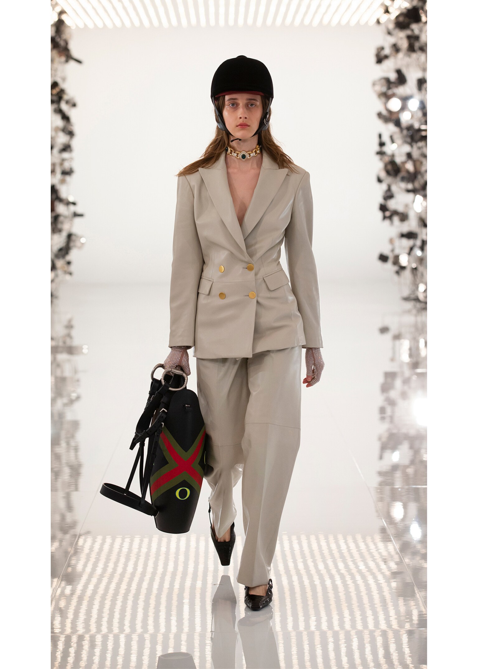 Tous les looks de la collection Aria imaginée par Alessandro Michele ...