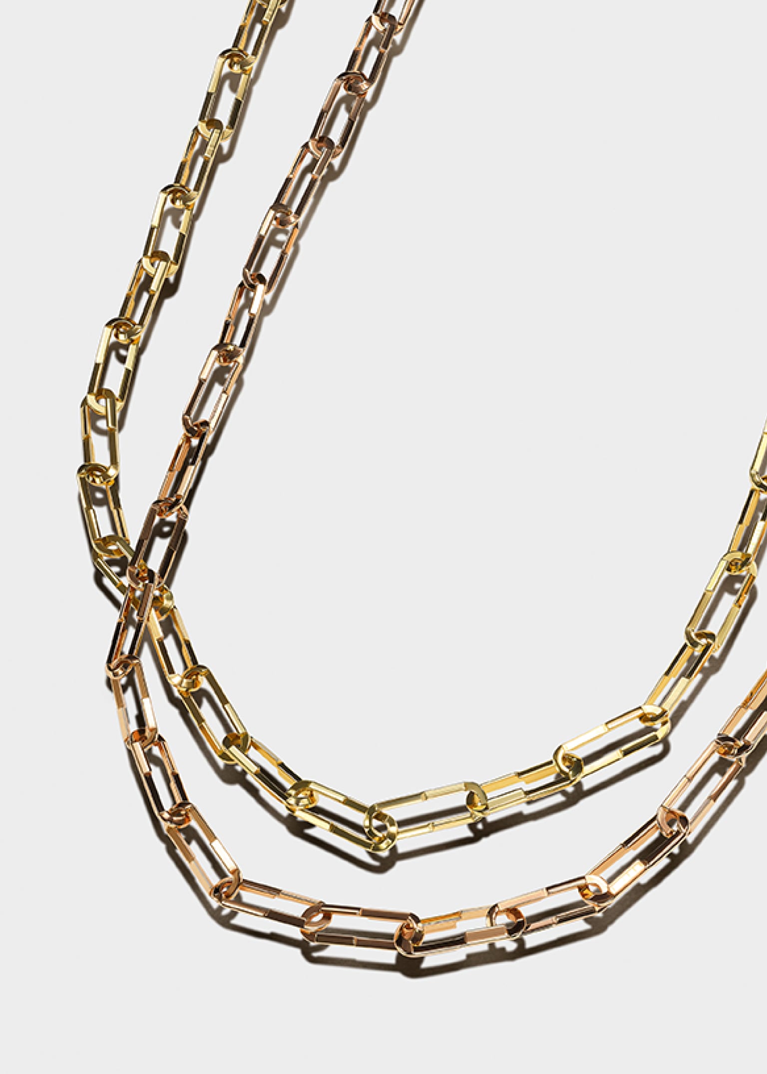 Gucci全球品牌大使肖战倾情演绎Gucci Link to Love系列全新广告形象大片。 - 古驰故事