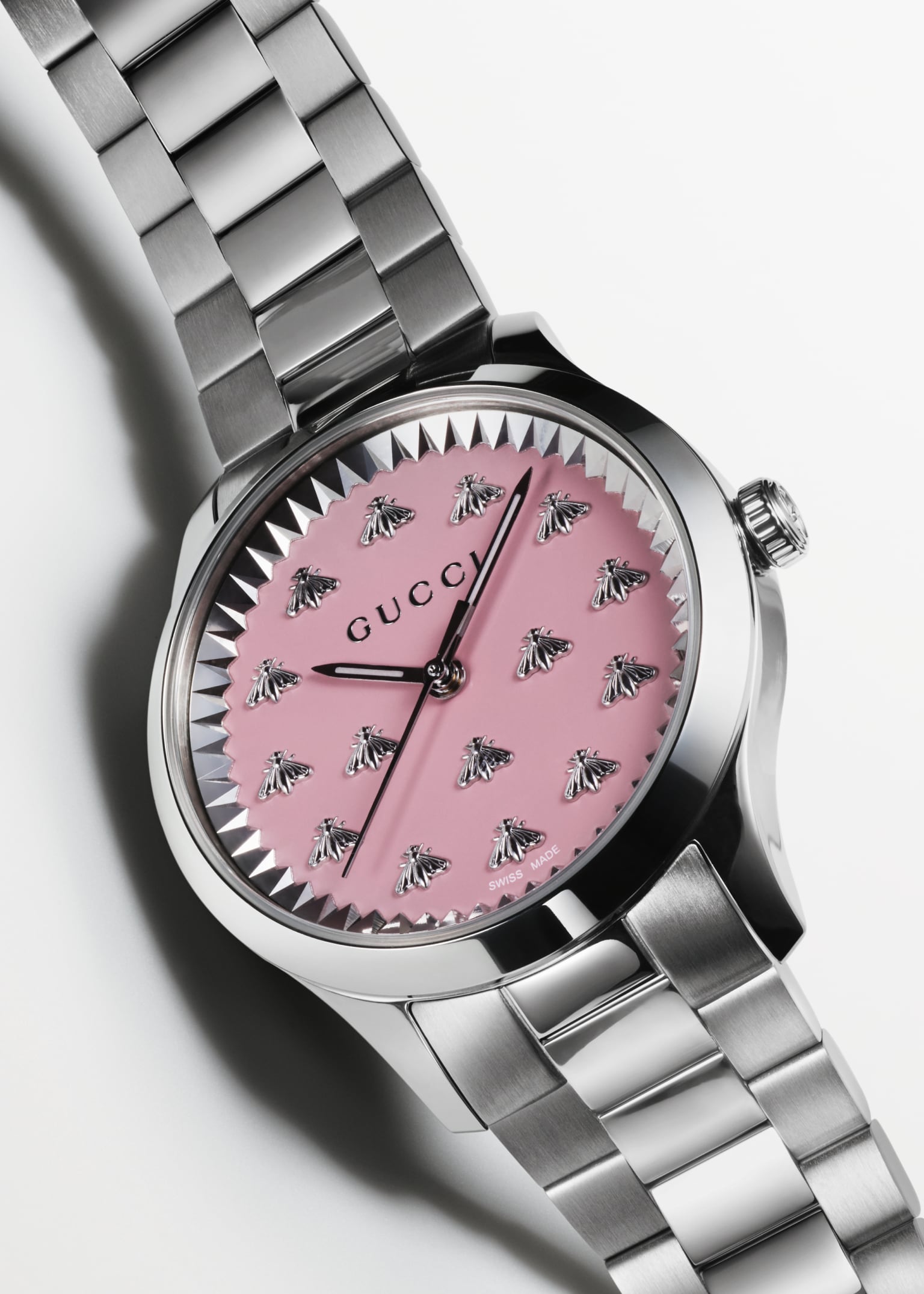 A new campaign highlights the House’s emblematic fine jewelry and ...