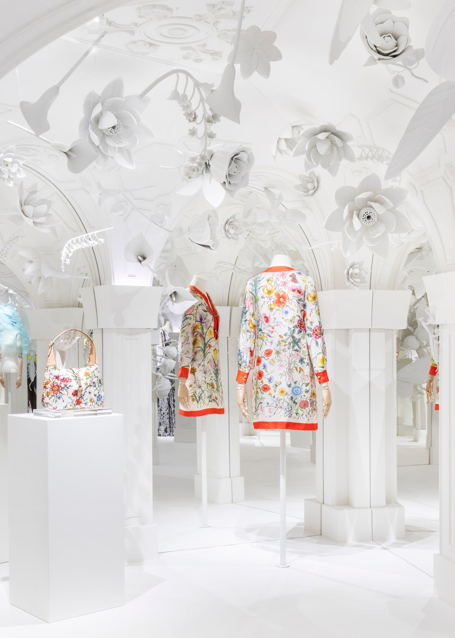 Gucci Cosmos lands in London, portraying the century-spanning ...