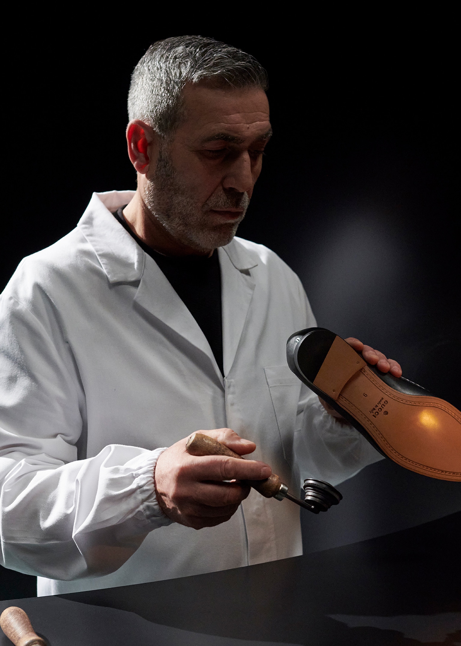 Watch as the journey of craftsmanship behind the Gucci Horsebit 1953 ...