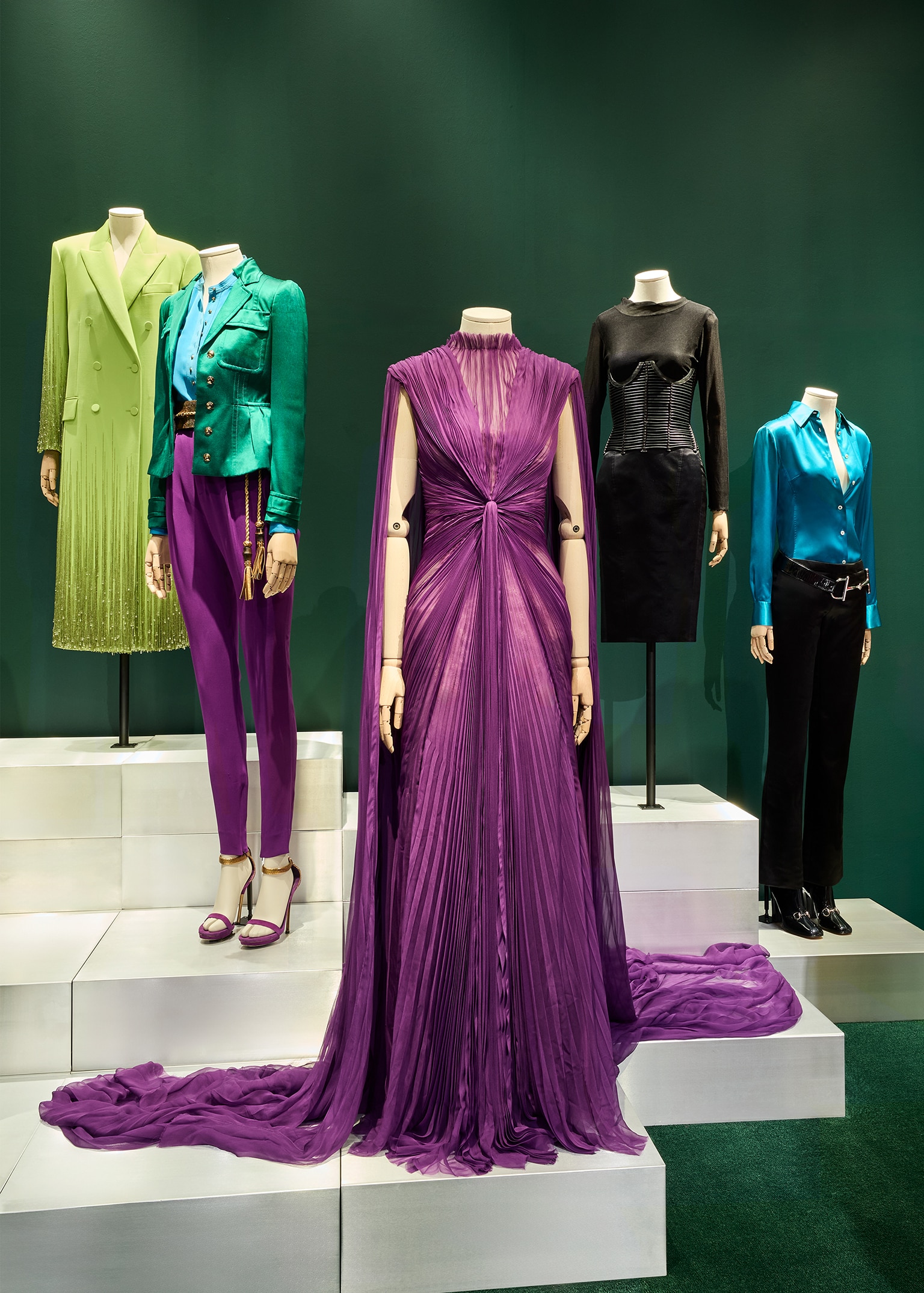 En una nueva exhibición en el Palazzo Gucci, la Firma invita a los ...
