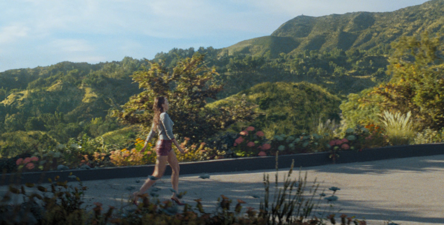 A new chapter for the Gucci Flora collection unfolds with Miley Cyrus ...