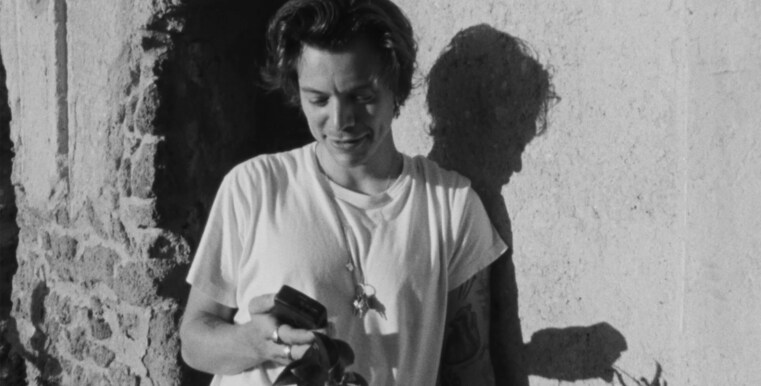 The cast of Gucci Mémoire d’une Odeur recount favorite memories, led by ...