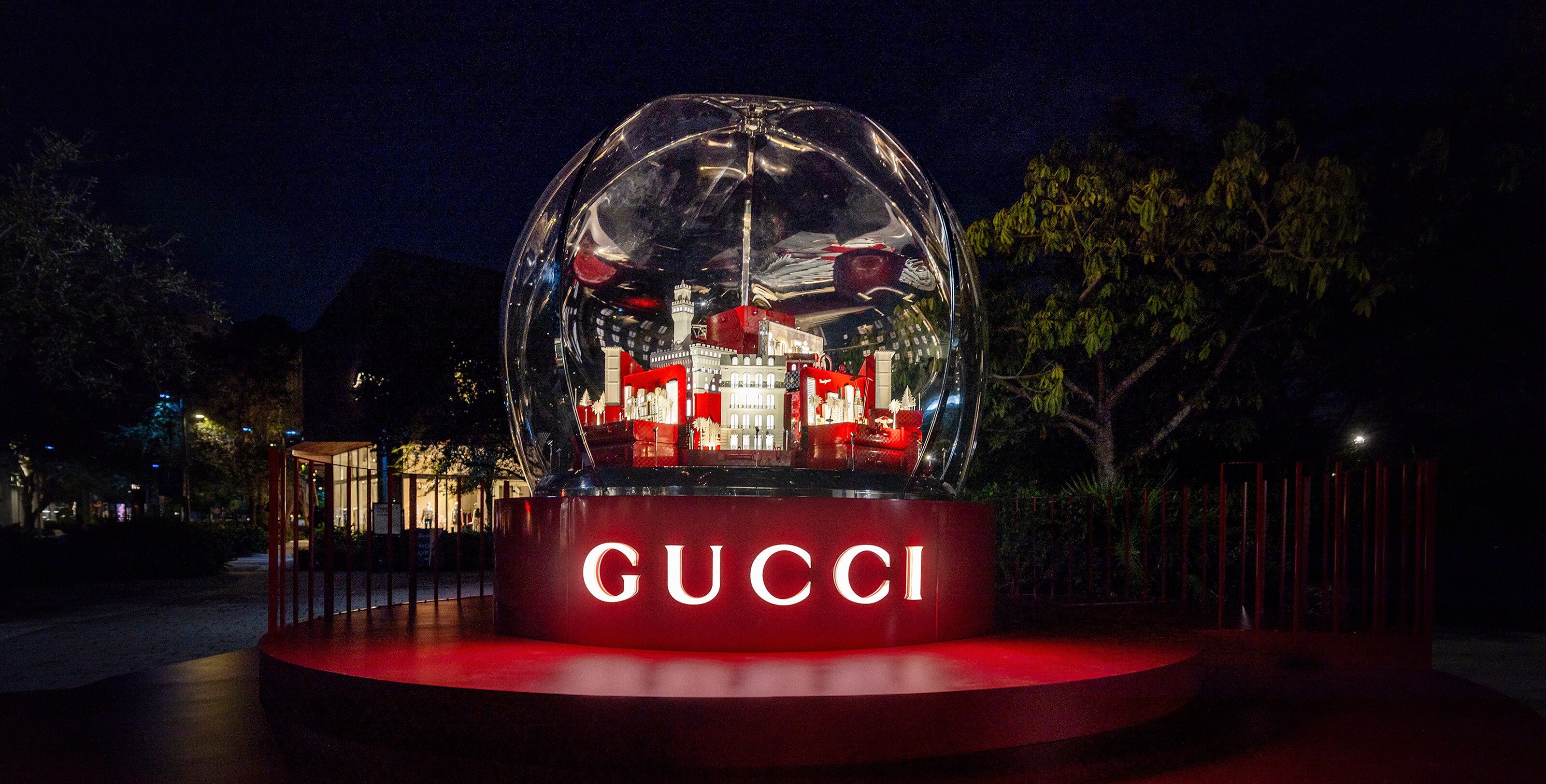 The House celebrates the festive season with Gucci Winter Dream, an ...