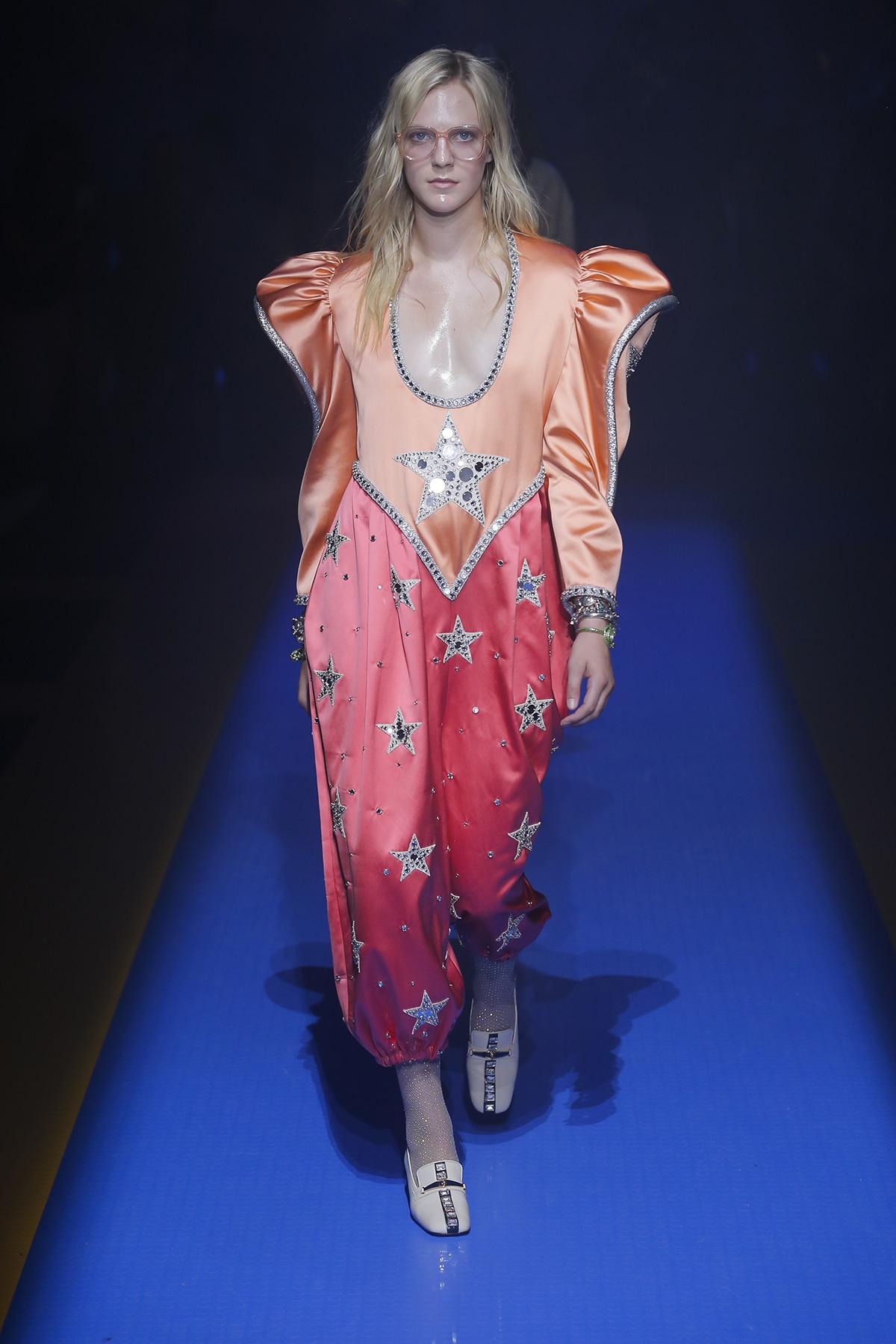 Women's and Men's Spring Summer 2018 runway looks. - Gucci Stories