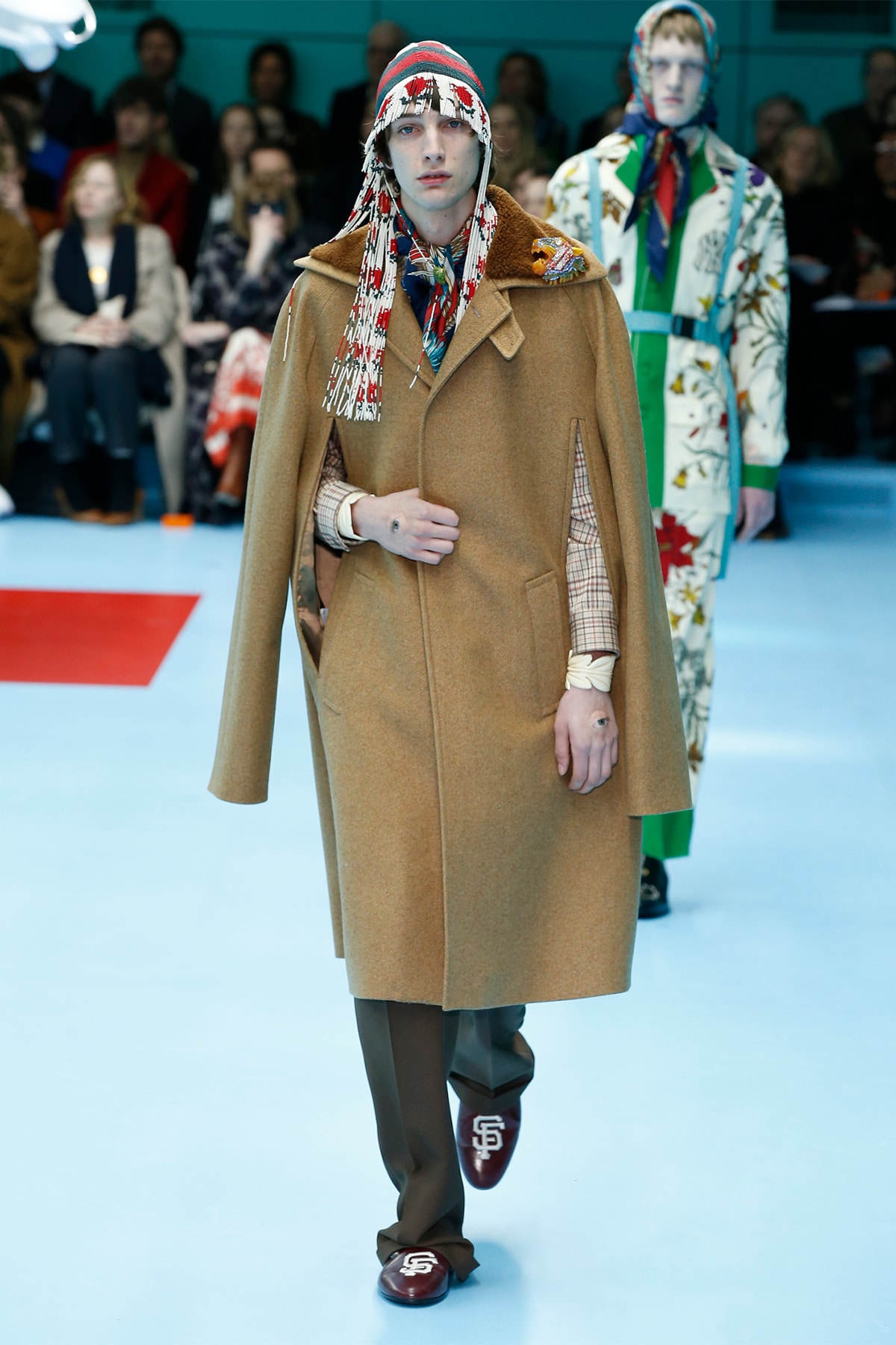 Women's and Men's Fall Winter 2018 runway looks - Gucci Stories