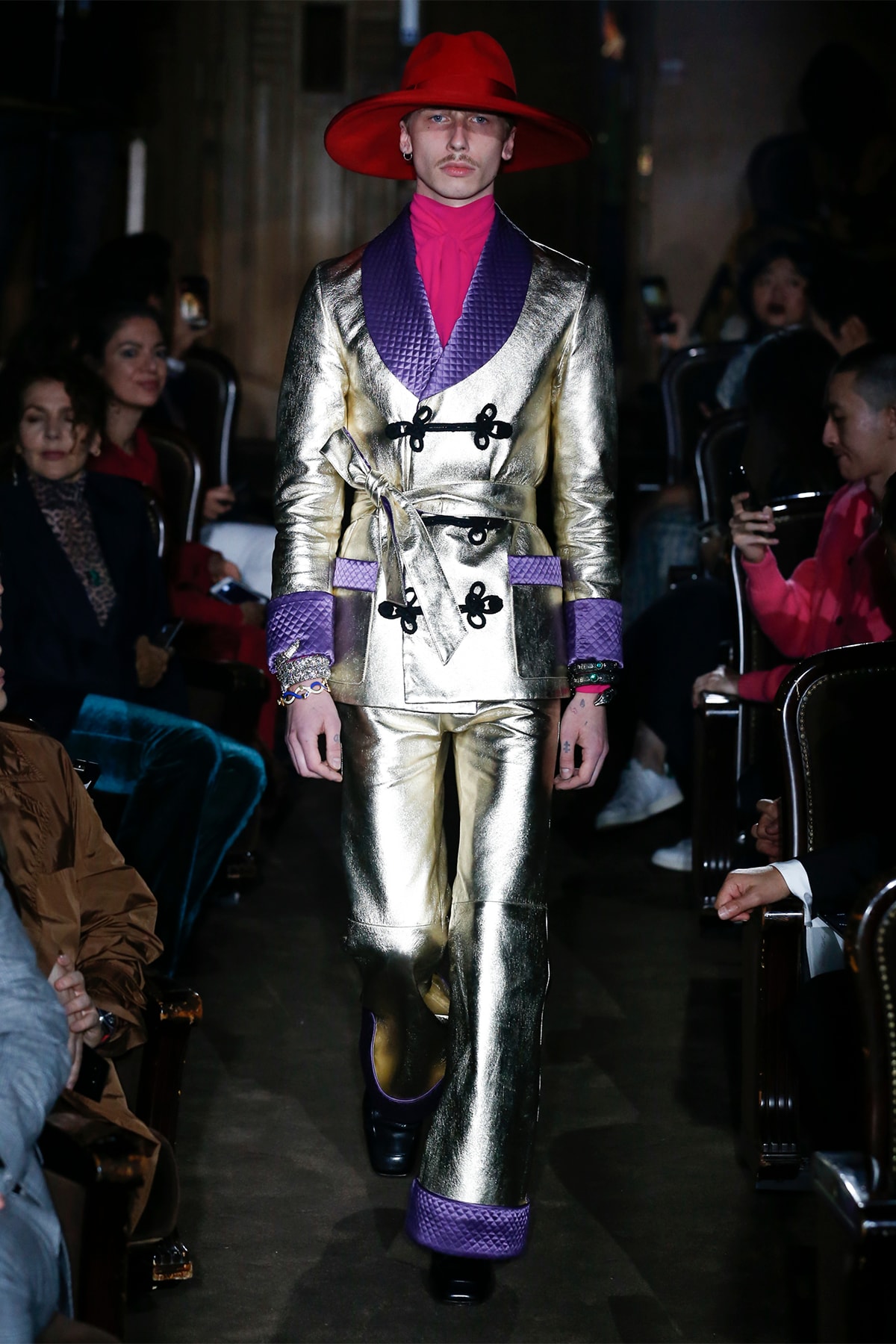 Spring Summer 2019 Fashion Show Looks | GUCCI