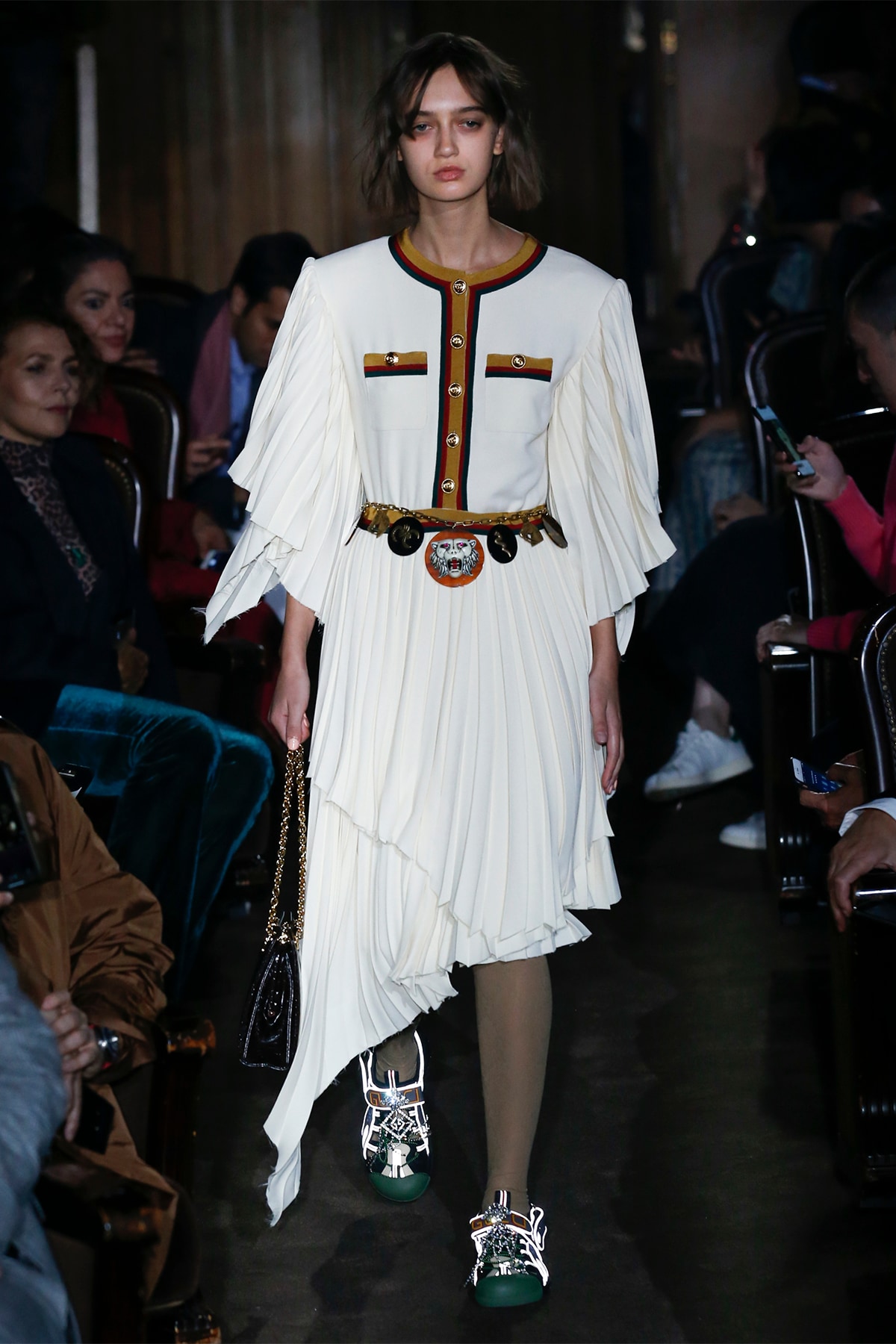 Spring Summer 2019 Fashion Show Looks | GUCCI