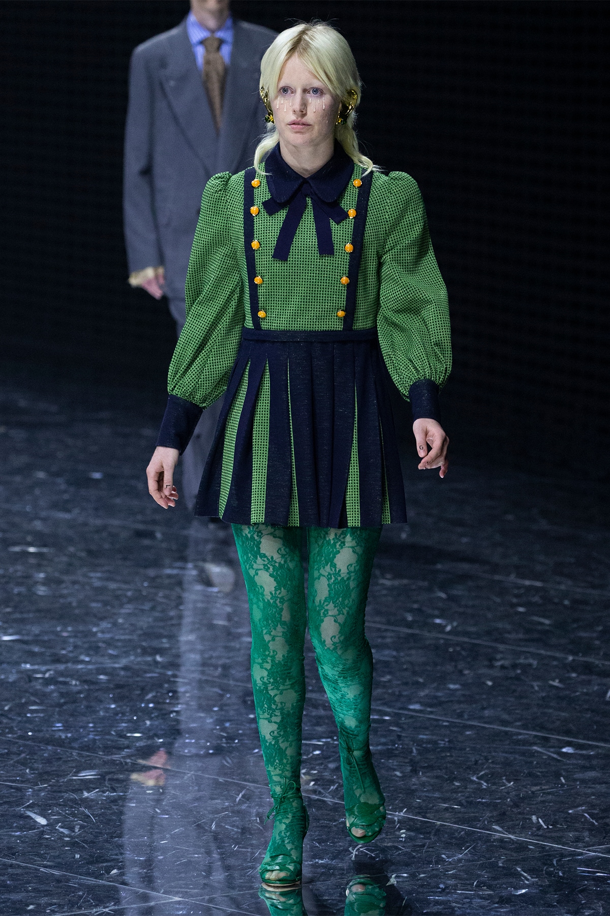 A gallery of Fall Winter 2019 runway looks. - Gucci Stories
