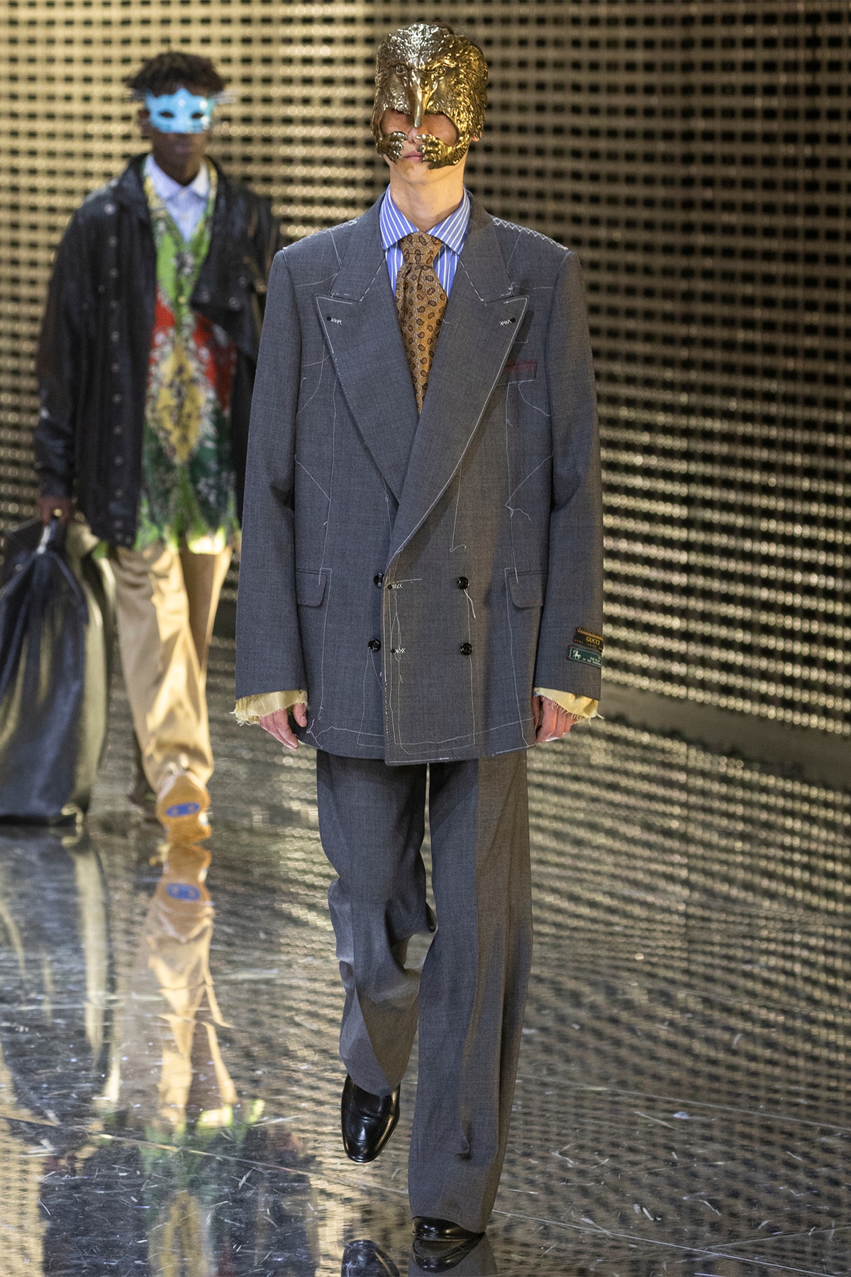 A gallery of Fall Winter 2019 runway looks. - Gucci Stories