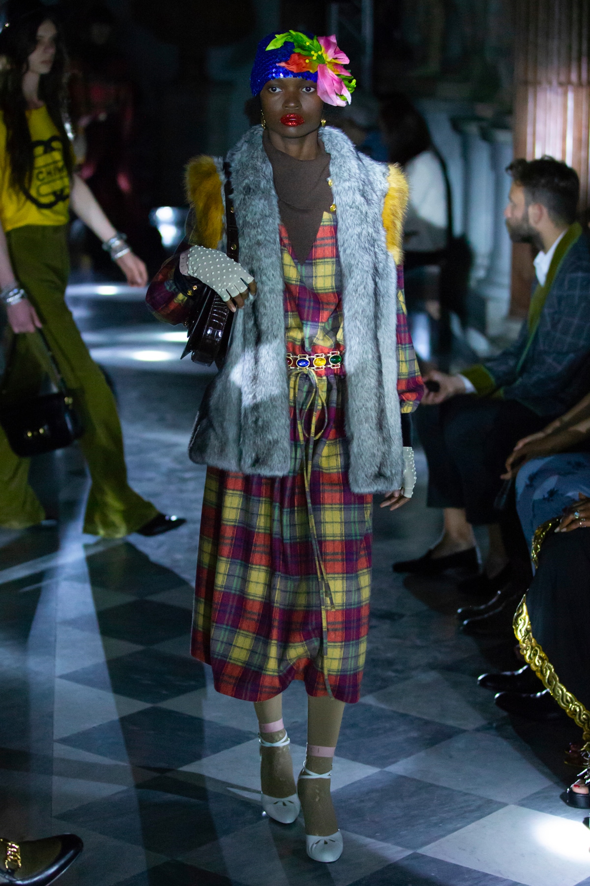 Tutti i look della collezione Gucci Cruise 2020. - Gucci Stories