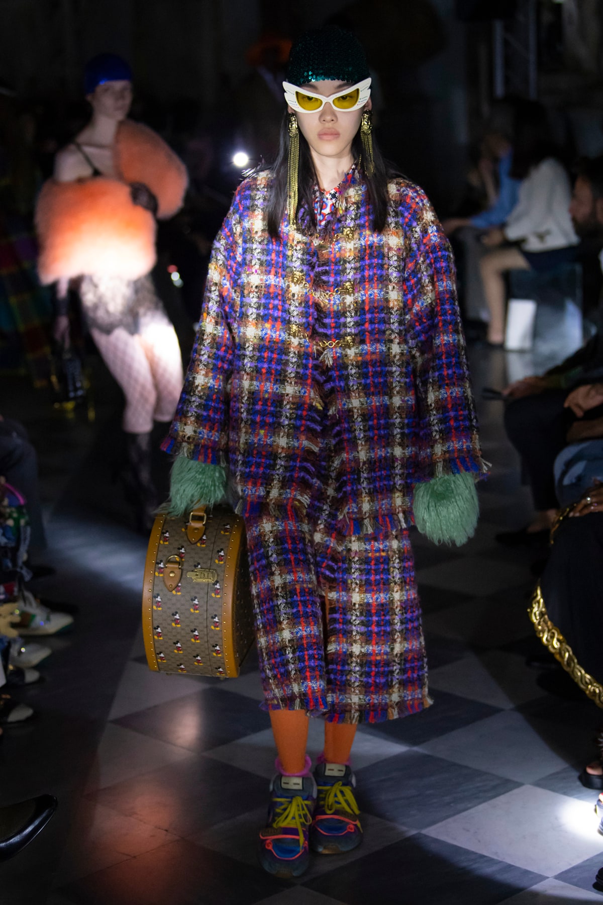 The Women's and Men's runway looks from Cruise 2020. - Gucci Stories