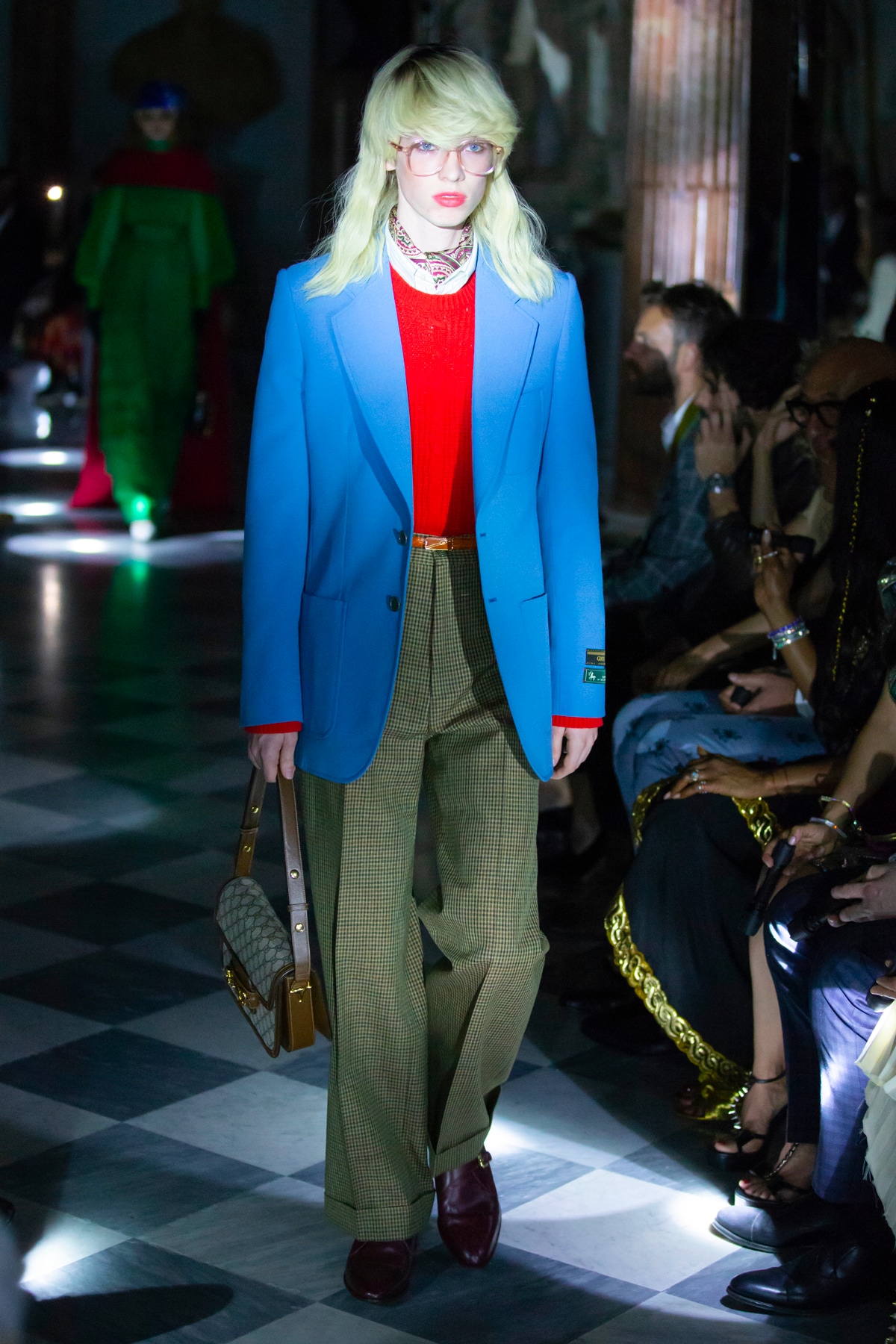 Tutti i look della collezione Gucci Cruise 2020. - Gucci Stories