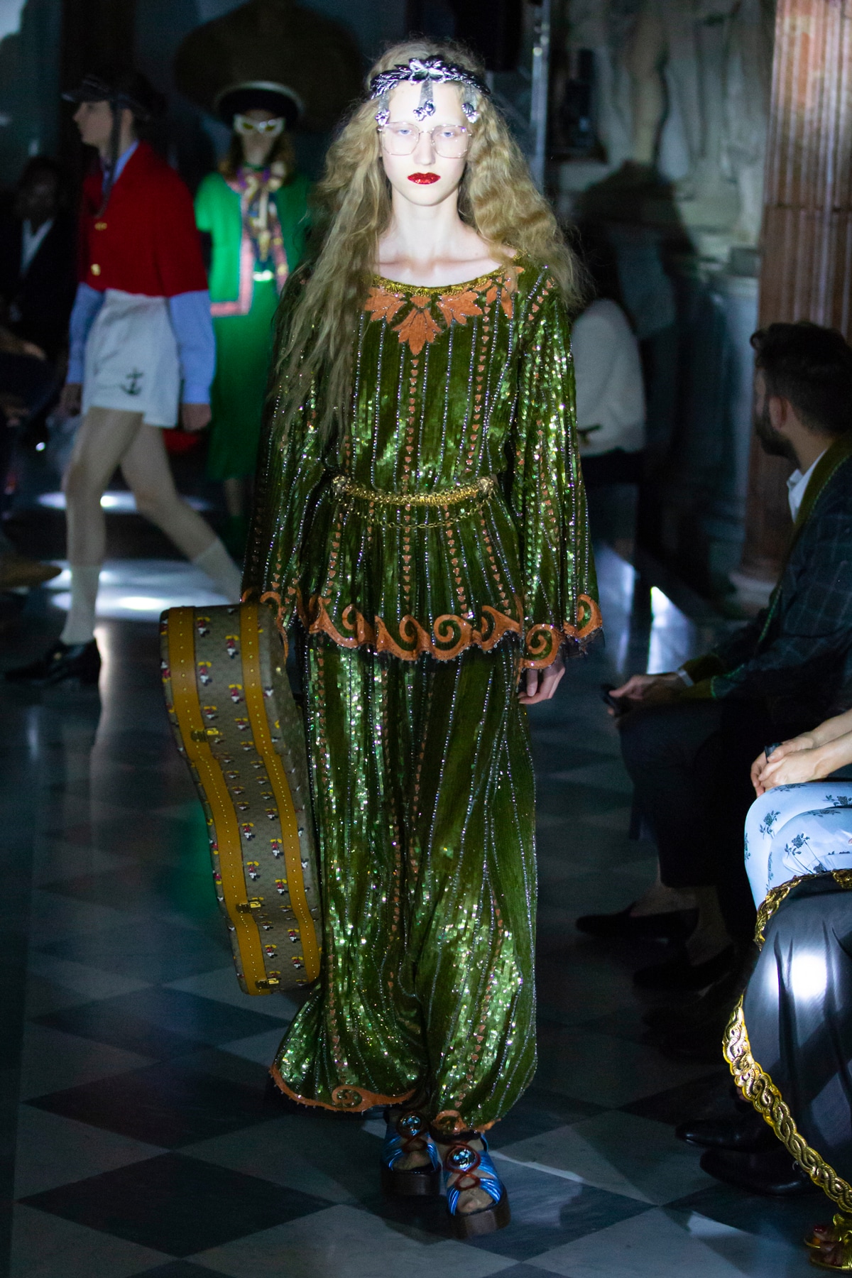 The Women's and Men's runway looks from Cruise 2020. - Gucci Stories