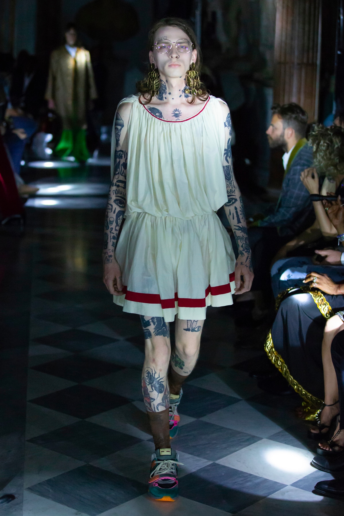 The Women's and Men's runway looks from Cruise 2020. - Gucci Stories