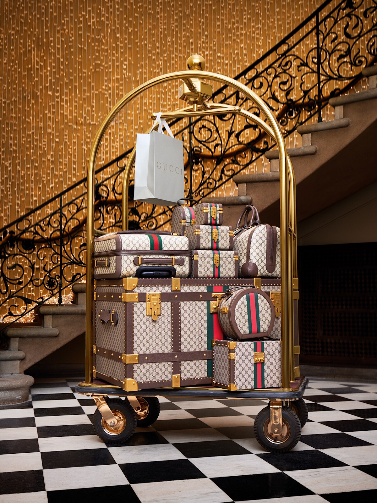 GUCCI® US Official Site | Redefining Luxury Fashion