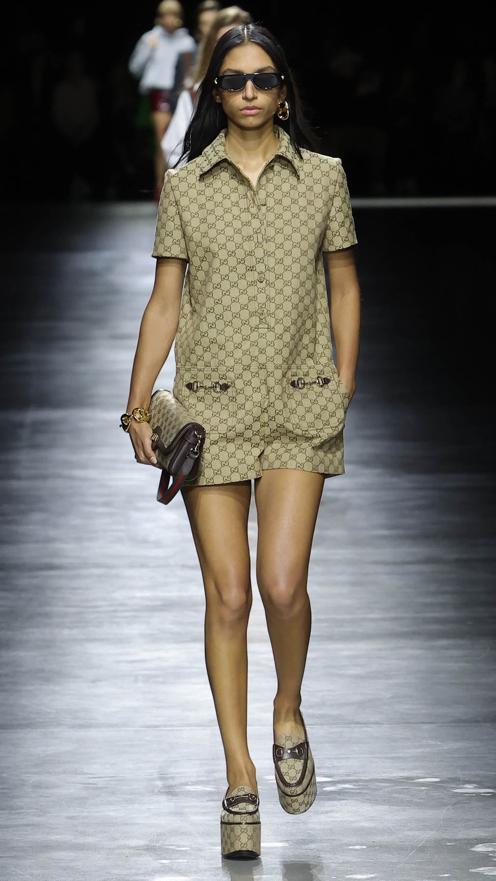 GUCCI Ancora Fashion Show Gallery | Spring Summer 24 Collection | GUCCI®