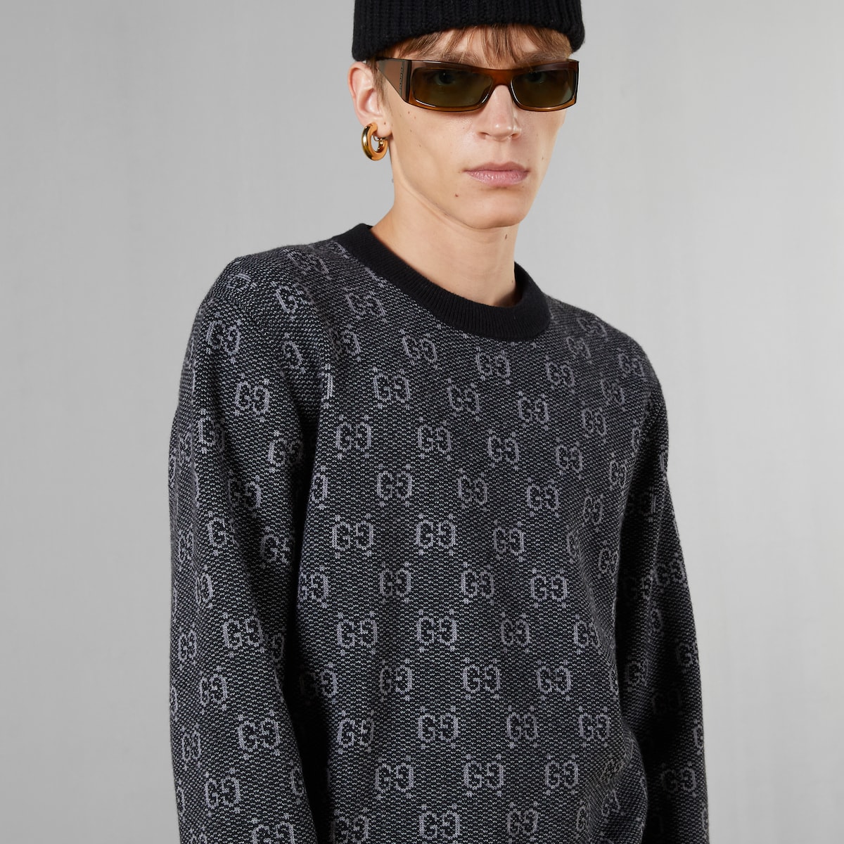 เสื้อสเวตเตอร์ GG wool jacquard sweater inสีเทา | GUCCI® TH