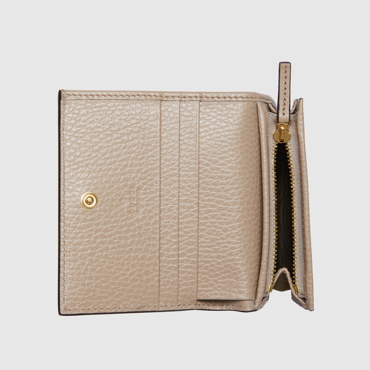 กระเป๋าสตางค์ใส่บัตร GG Marmont card case wallet inหนังสีข้าวโอ๊ตและผ้า ...