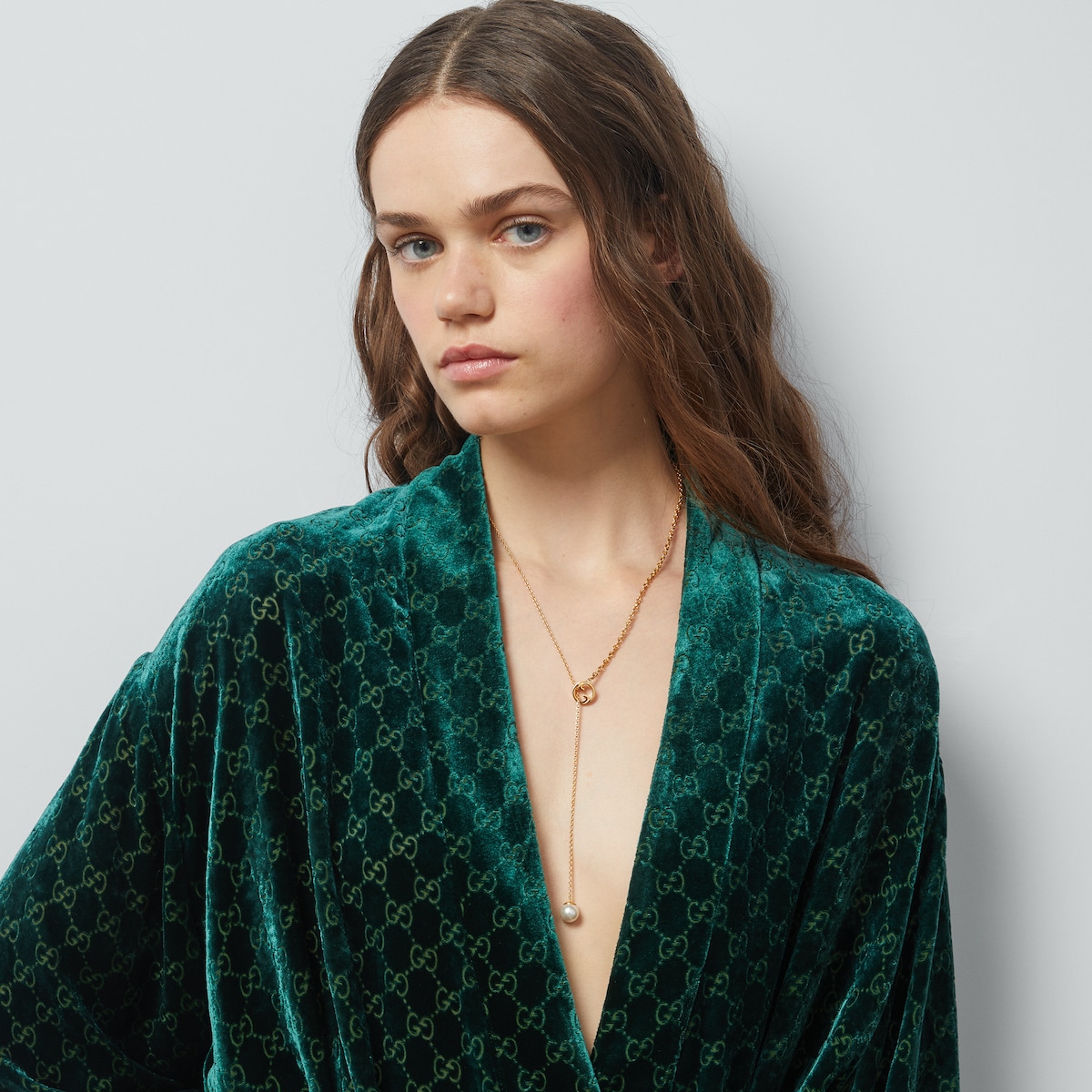 Gucci Blondie pearl drop necklace in gold-toned metal | GUCCI® US