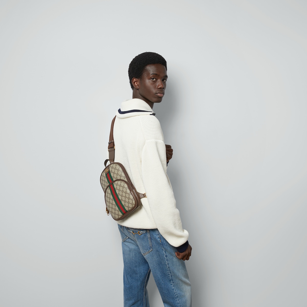 Ophidia small slingbag in beige and ebony GG Supreme | GUCCI® US