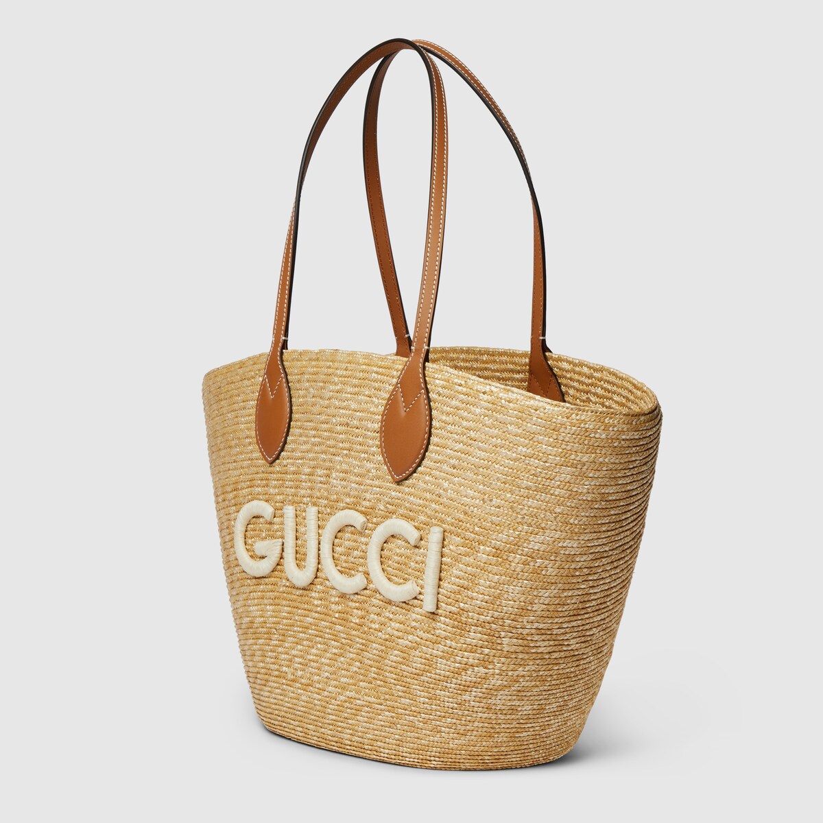 Medium straw tote with Gucci patch in natural straw | GUCCI® NZ