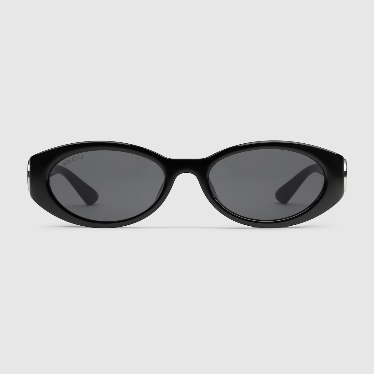 Gafas de sol con montura ovalada en negro | GUCCI® ES