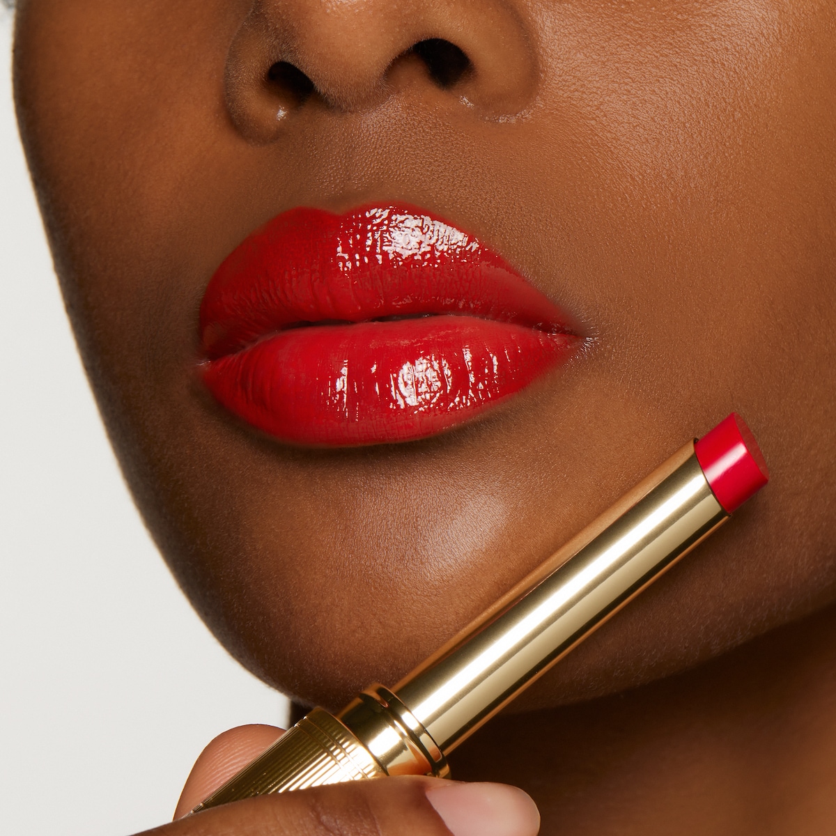 25* Goldie Red, rossetto Rouge De Beauté Brillant in 25* Goldie Red ...