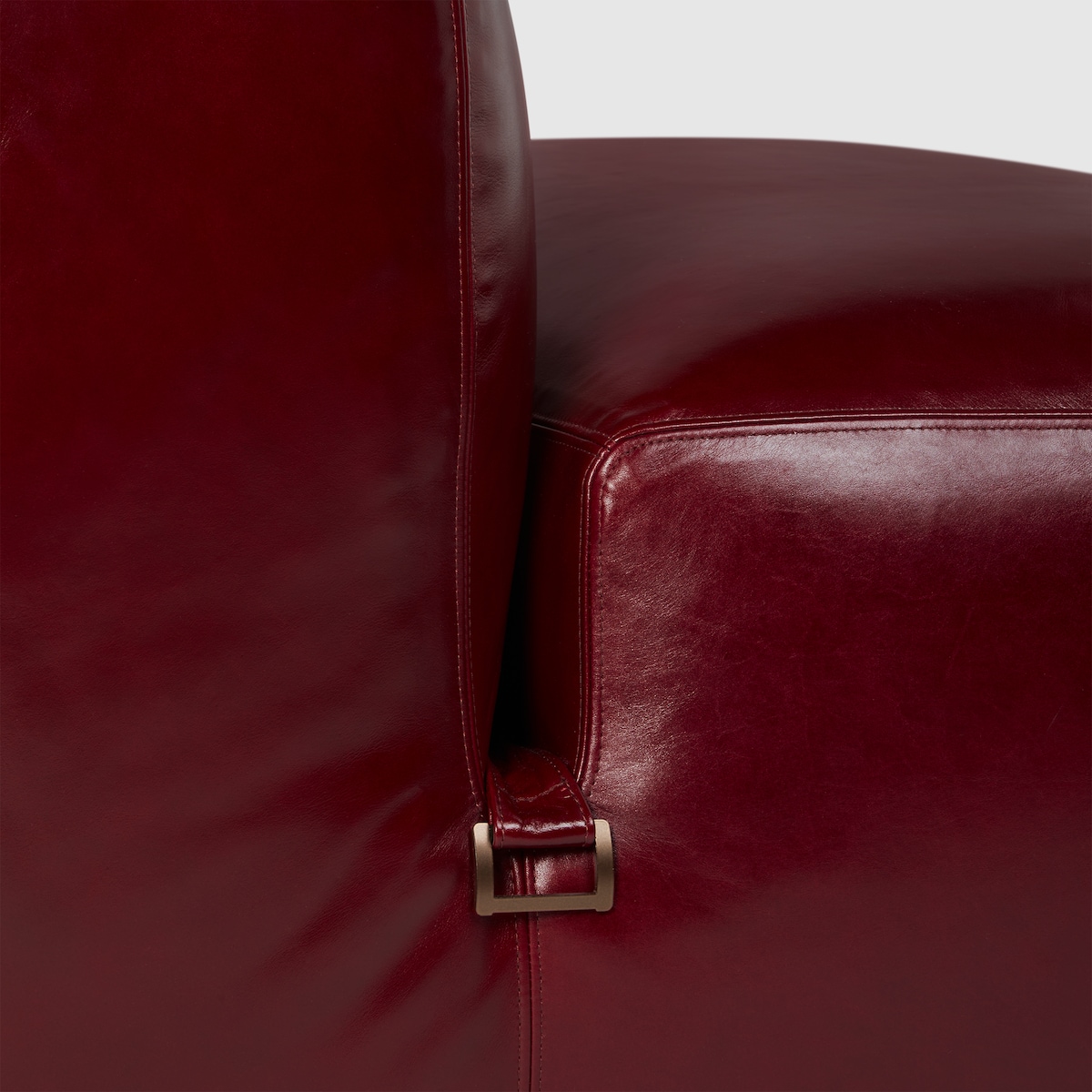 Tacchini x Gucci 'Le Mura' chaise lounge in Rosso Ancora red leather ...