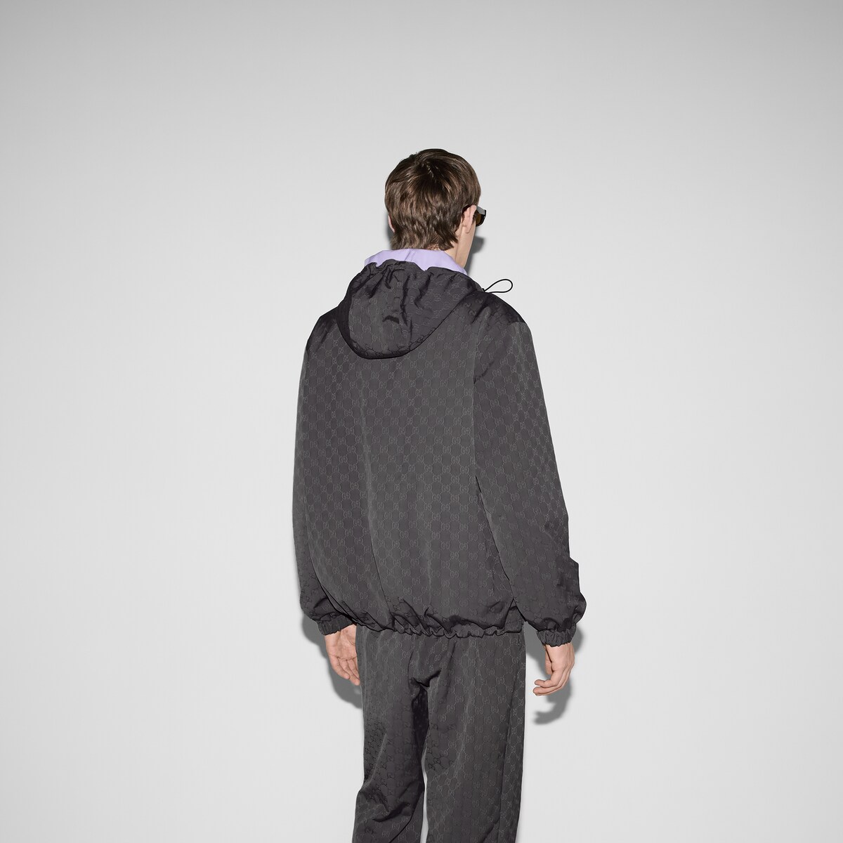 淺紫色及灰色雙面尼龍GG拉鏈外套 | GUCCI® 香港
