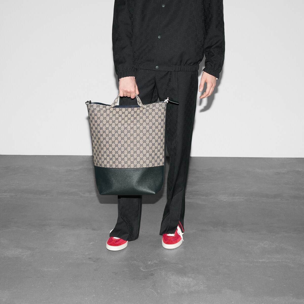 Large GG tote bag in beige and blue GG canvas | GUCCI® NZ