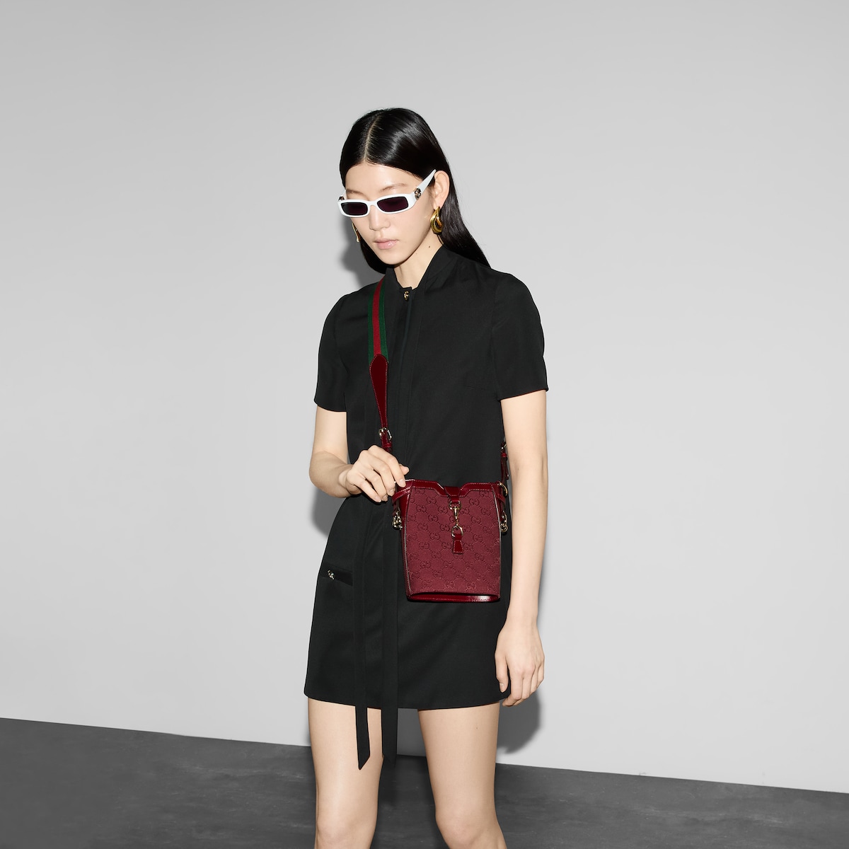 GG mini bucket shoulder bag in Rosso Ancora GG canvas | GUCCI® Australia