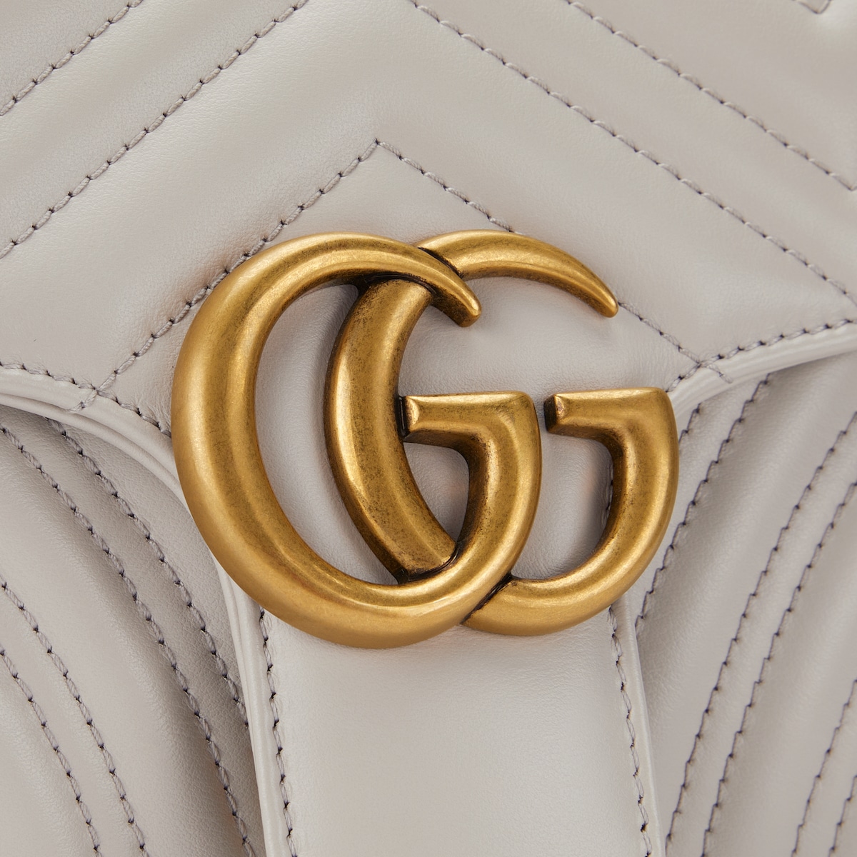 GG Marmont medium shoulder bag in light grey leather | GUCCI® US