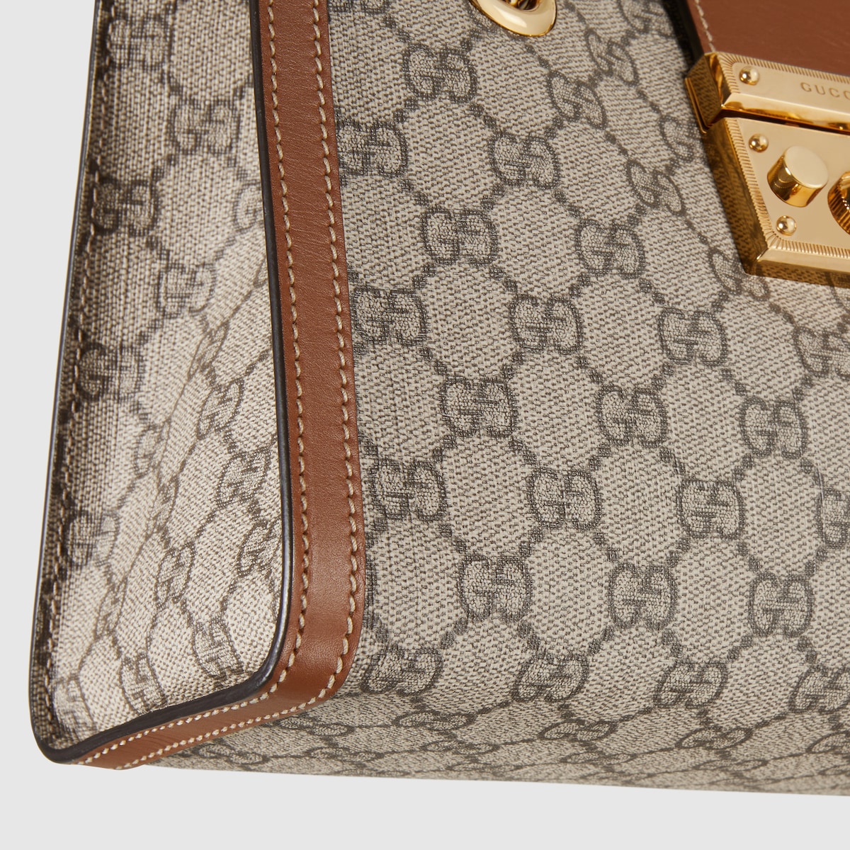 Padlock medium tote bag in GG supreme | GUCCI® AU