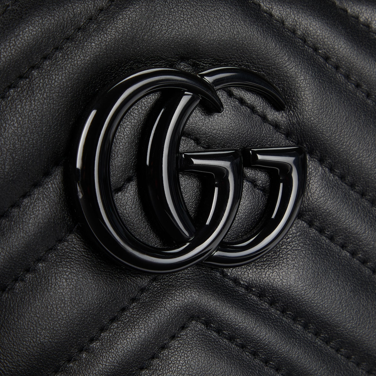 Sac pour appareil photo GG Marmont petit format en cuir noir | GUCCI® FR