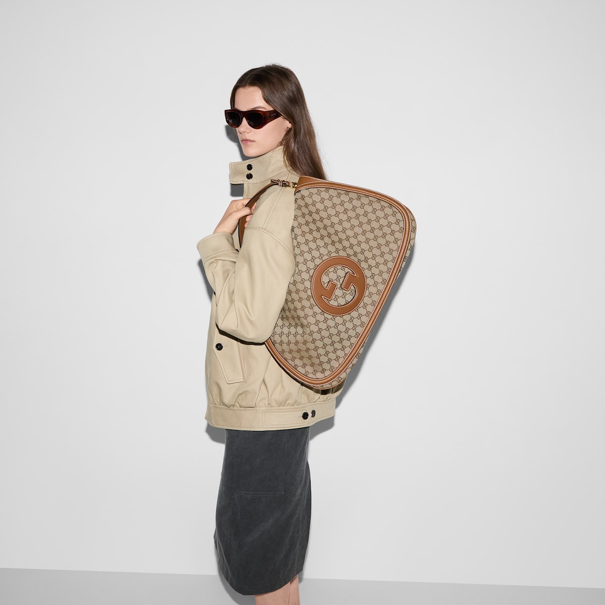 Gucci Blondie maxi top handle bag in beige and dark brown GG canvas ...