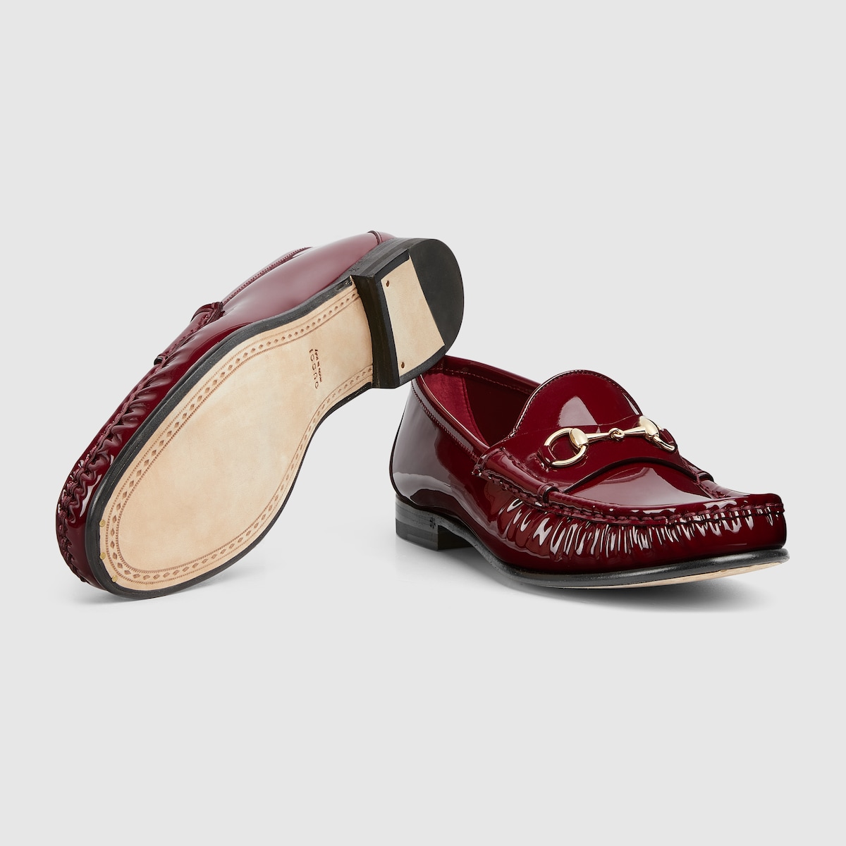 Mocassins Horsebit 1953 pour femme en Cuir verni Rosso Ancora | GUCCI® FR