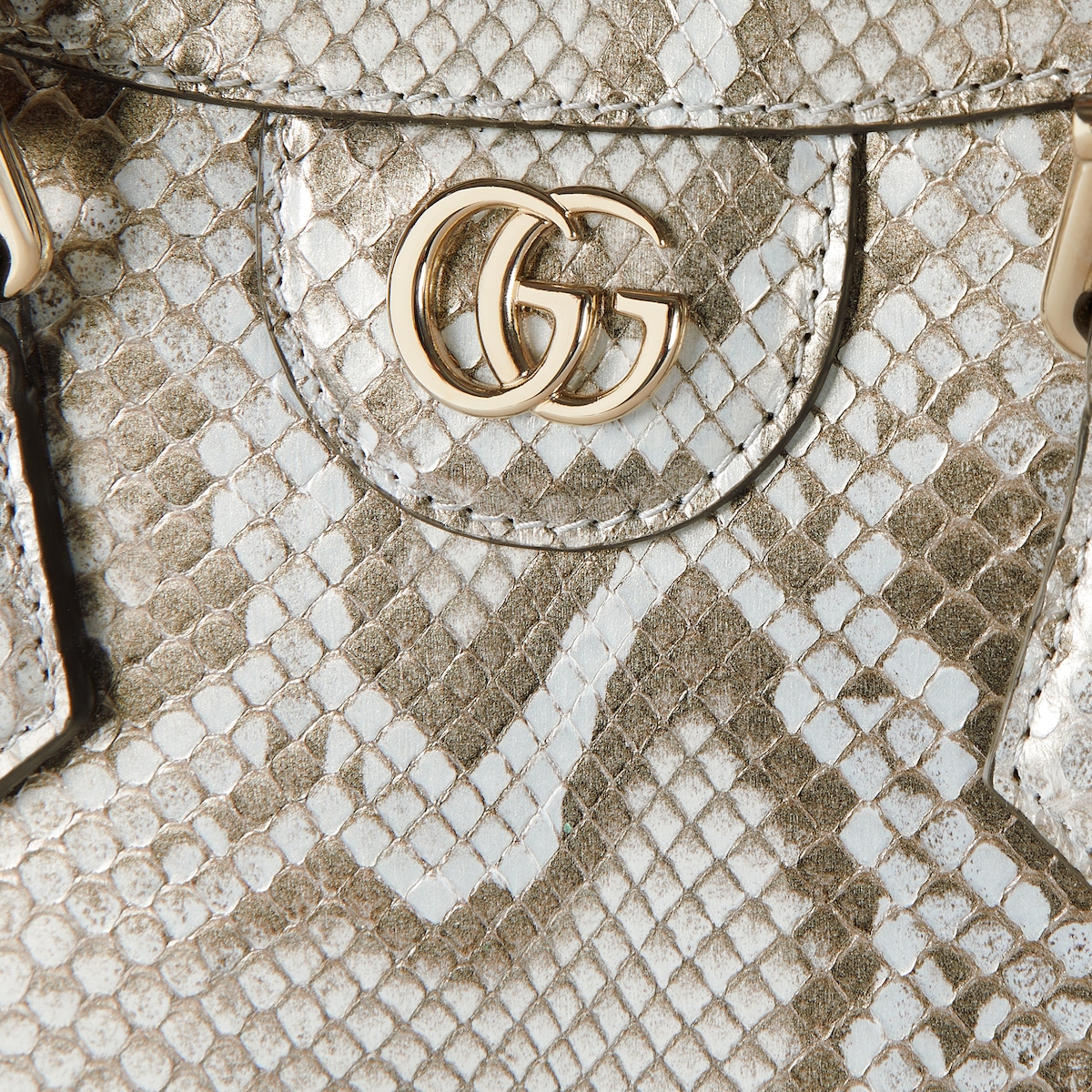 Gucci Diana python small tote bag in grey | GUCCI® NL