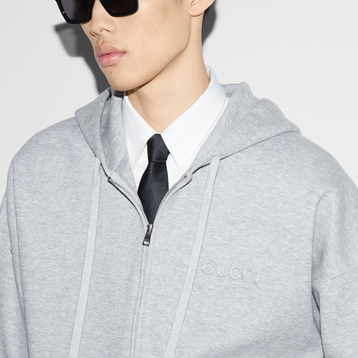 Felpa in jersey di cotone con cappuccio in grigio | GUCCI® IT