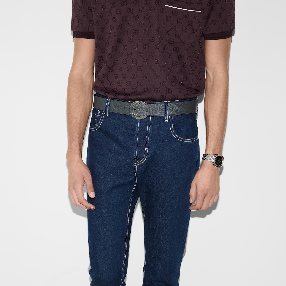 Cinturón reversible con hebilla de GG entrelazada inpiel gris y negra ...