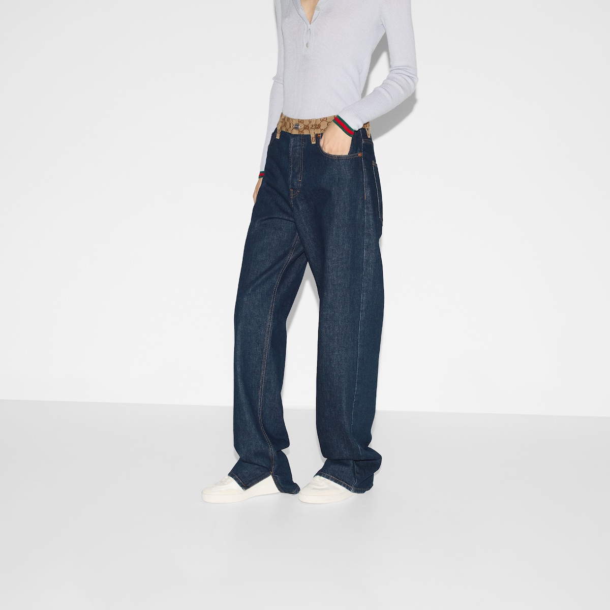 กางเกง Boyfriend fit denim pant inสีน้ำเงินเข้ม | GUCCI® TH