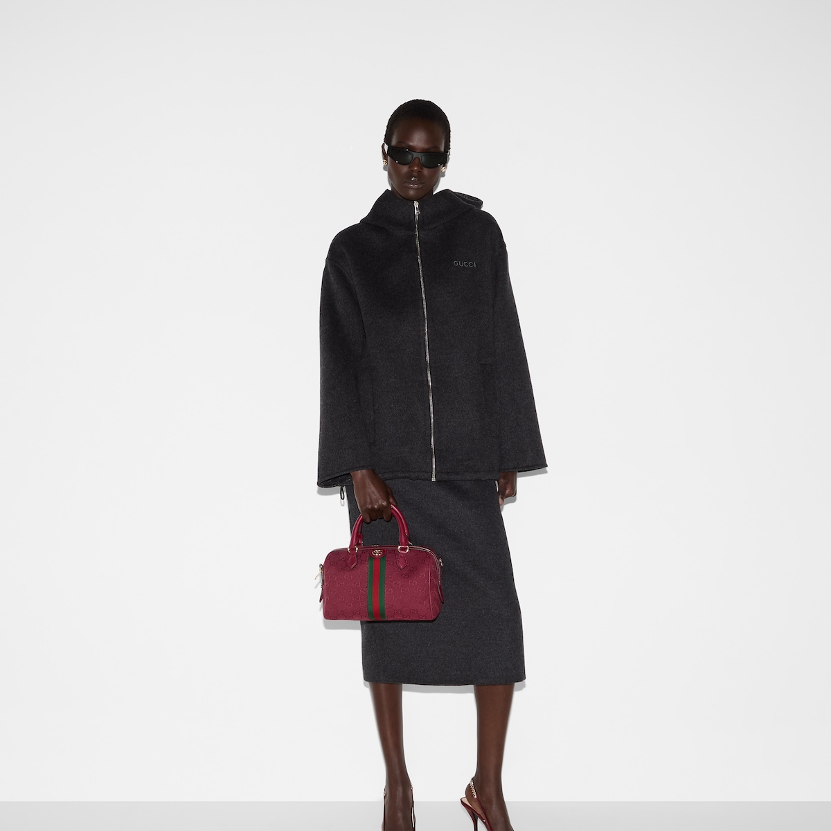 กระเป๋า Ophidia small top handle bag inผ้าแคนวาสสี Rosso Acora Red ...